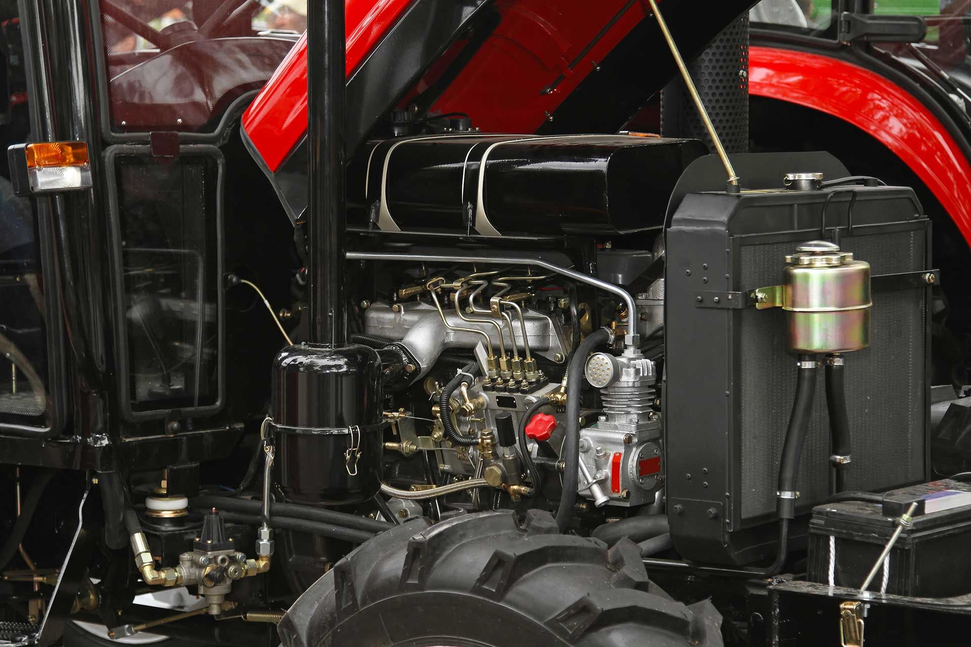 Tractor Engine Oil: Key Maintenance Tips for Farm Machinery