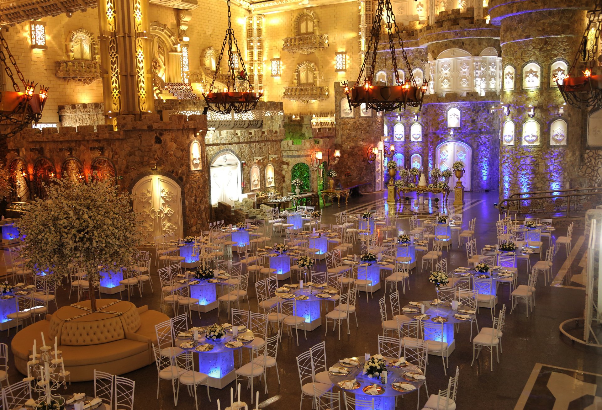 Monte Castelo Eventos - Castelo Avalon / Castelo Excalibur / Castelo ...