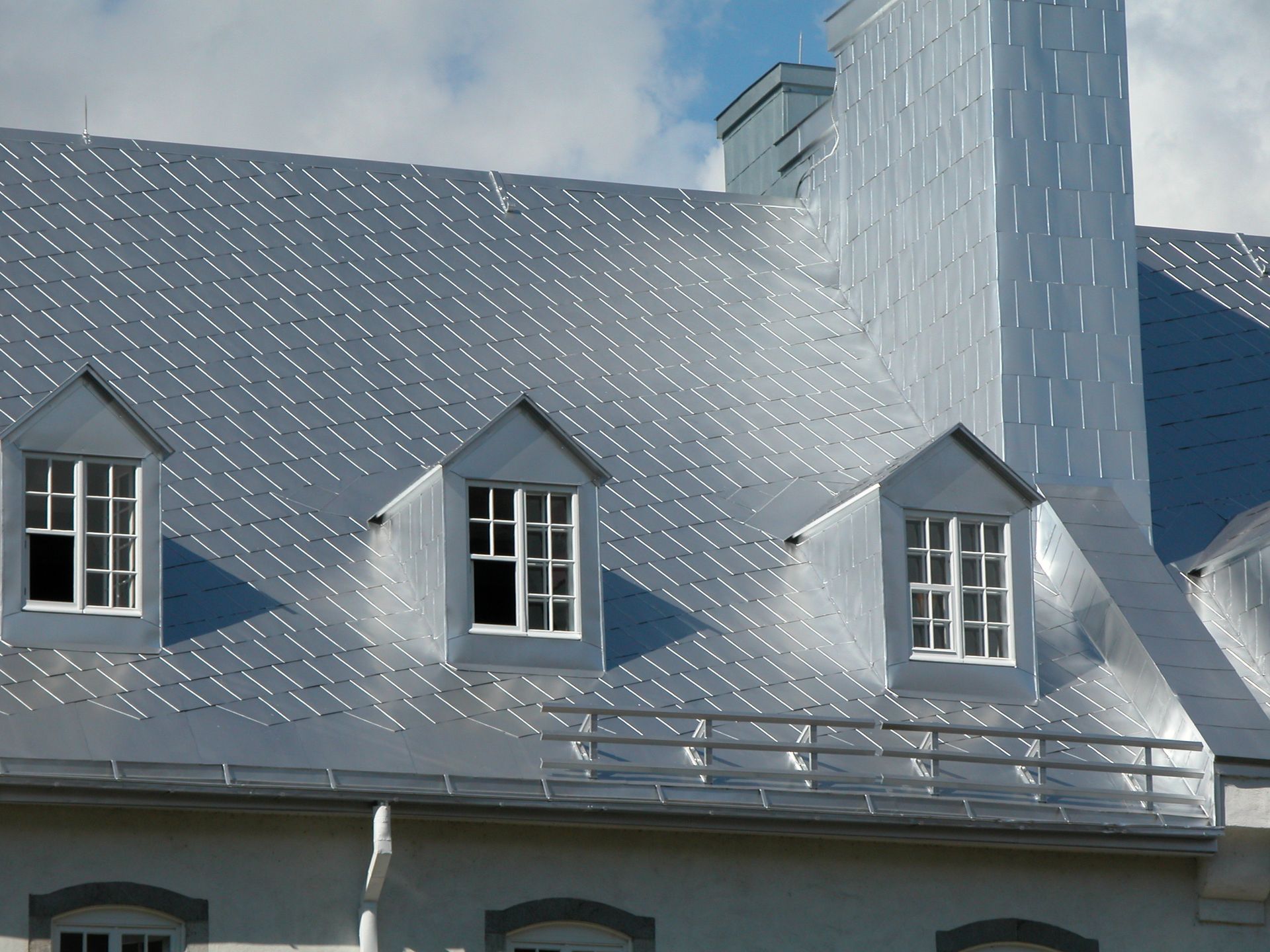 Tôle à la canadienne | Toitures R. Martin