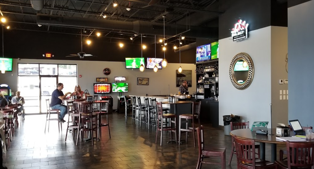 Pizza | High Ridge MO | Peggs on the Boulevard | Restaurant