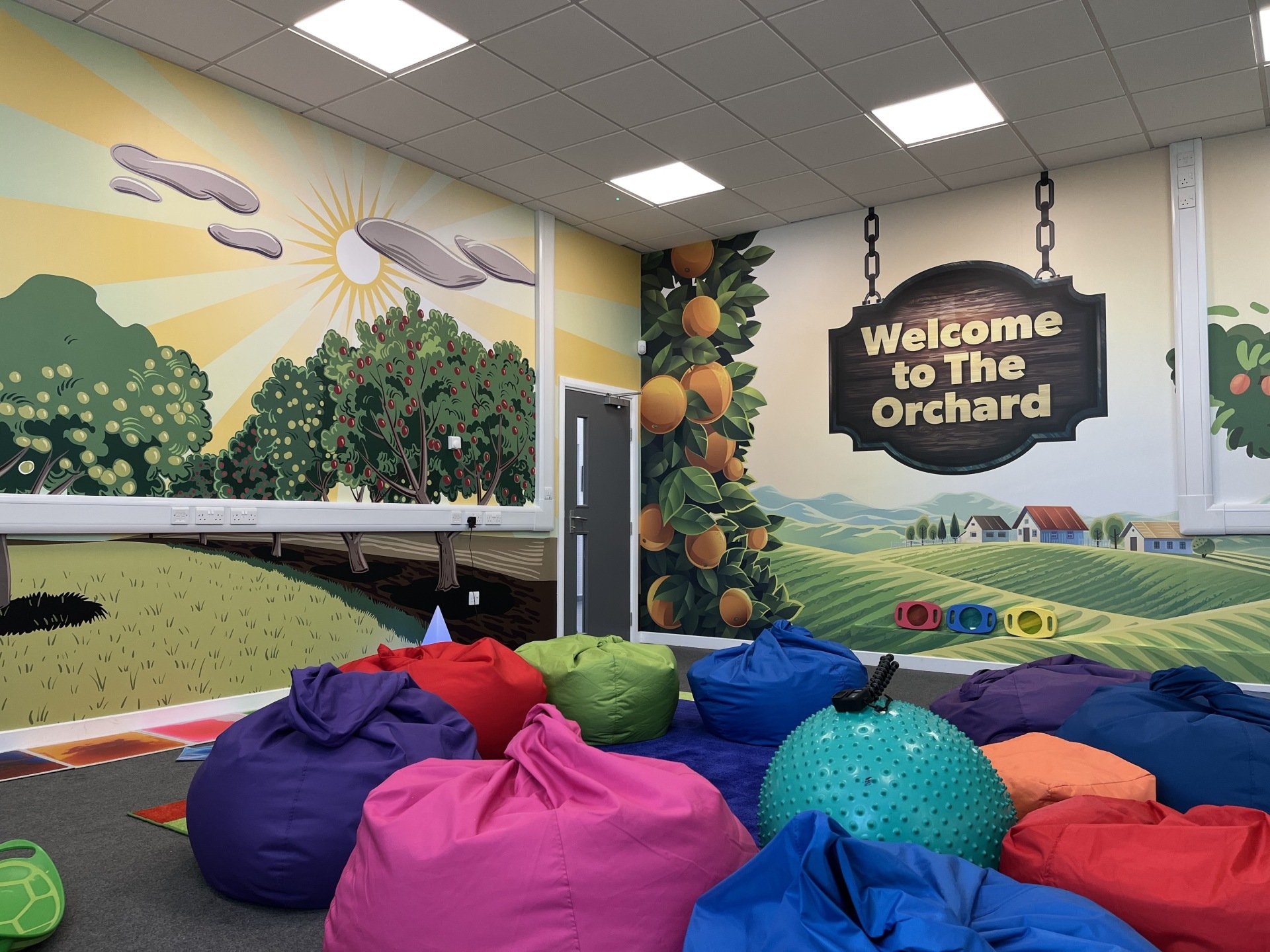 School Wall Graphics | Wall Art graphic | Walls Arts visual Service ...