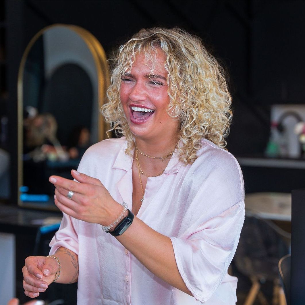 Summer Evans Studio: Hair Salon & Stylists Trumbull CT