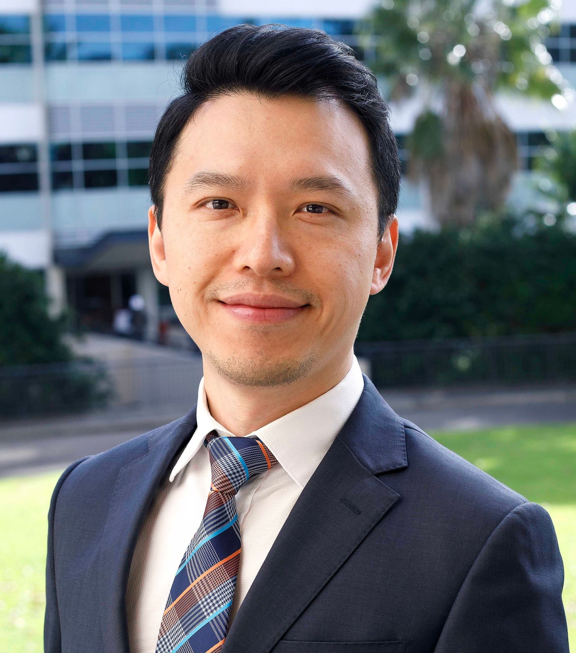Dr Hunter Wang | Gastroenterologist & Endoscopist