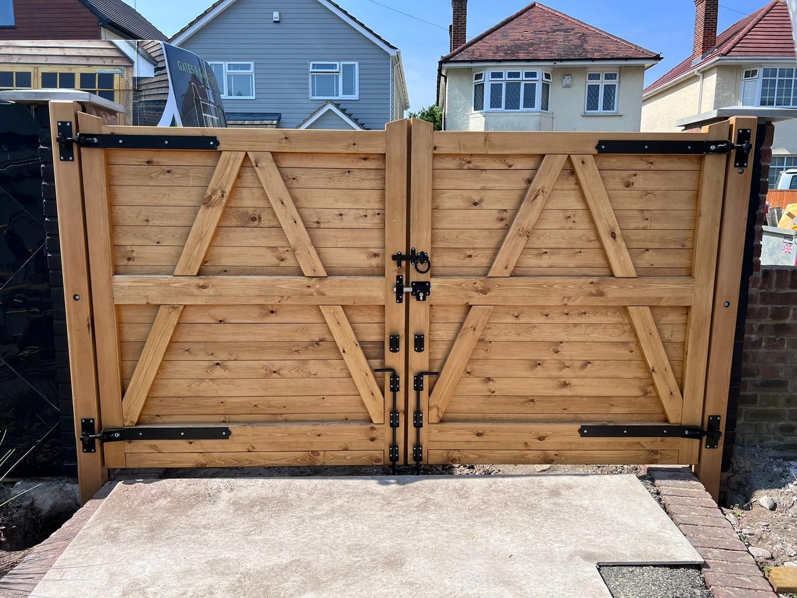 Garden & Driveway Gate Installations | Wooden Gate Makers