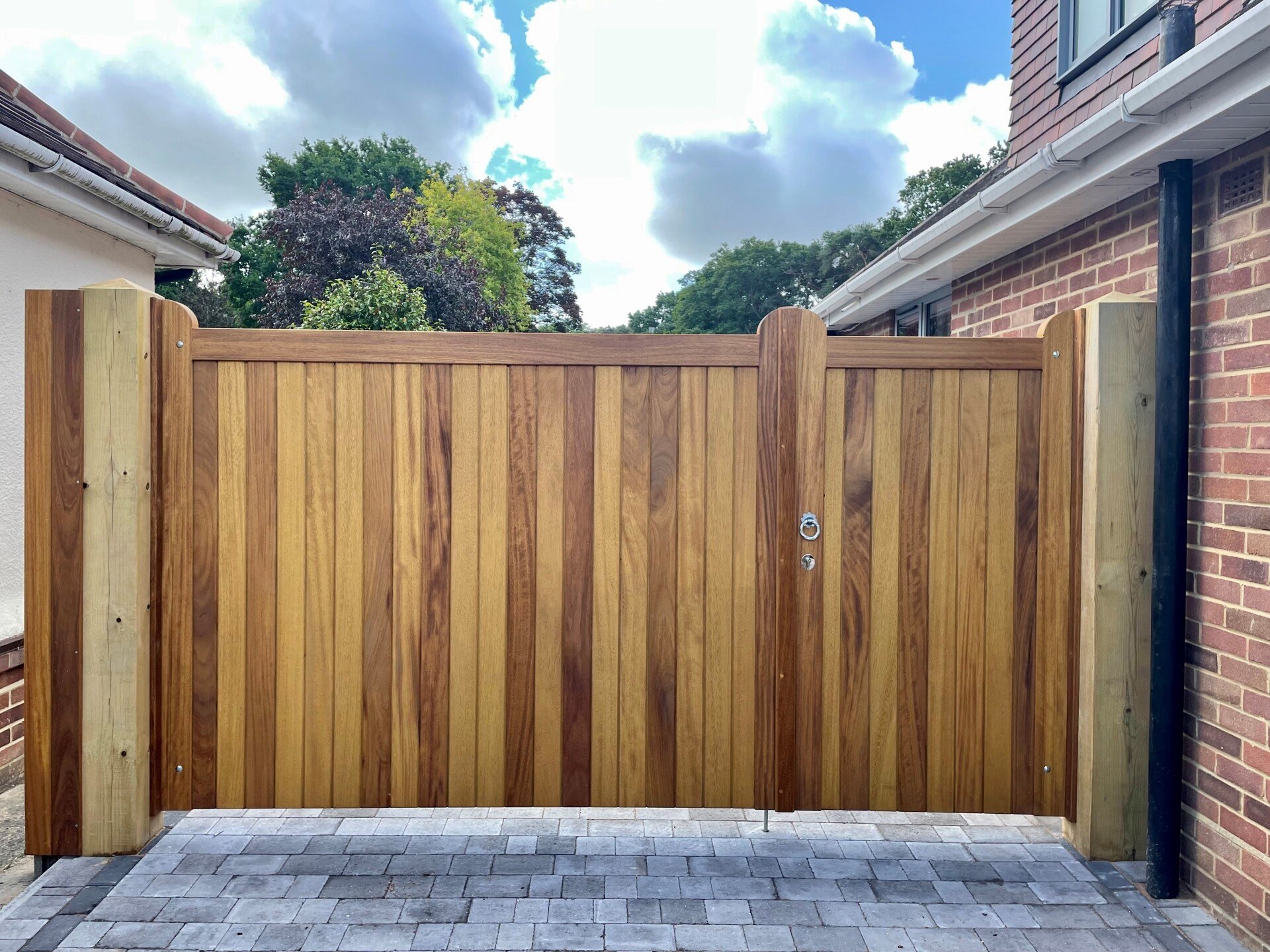 Garden & Driveway Gate Installations | Wooden Gate Makers