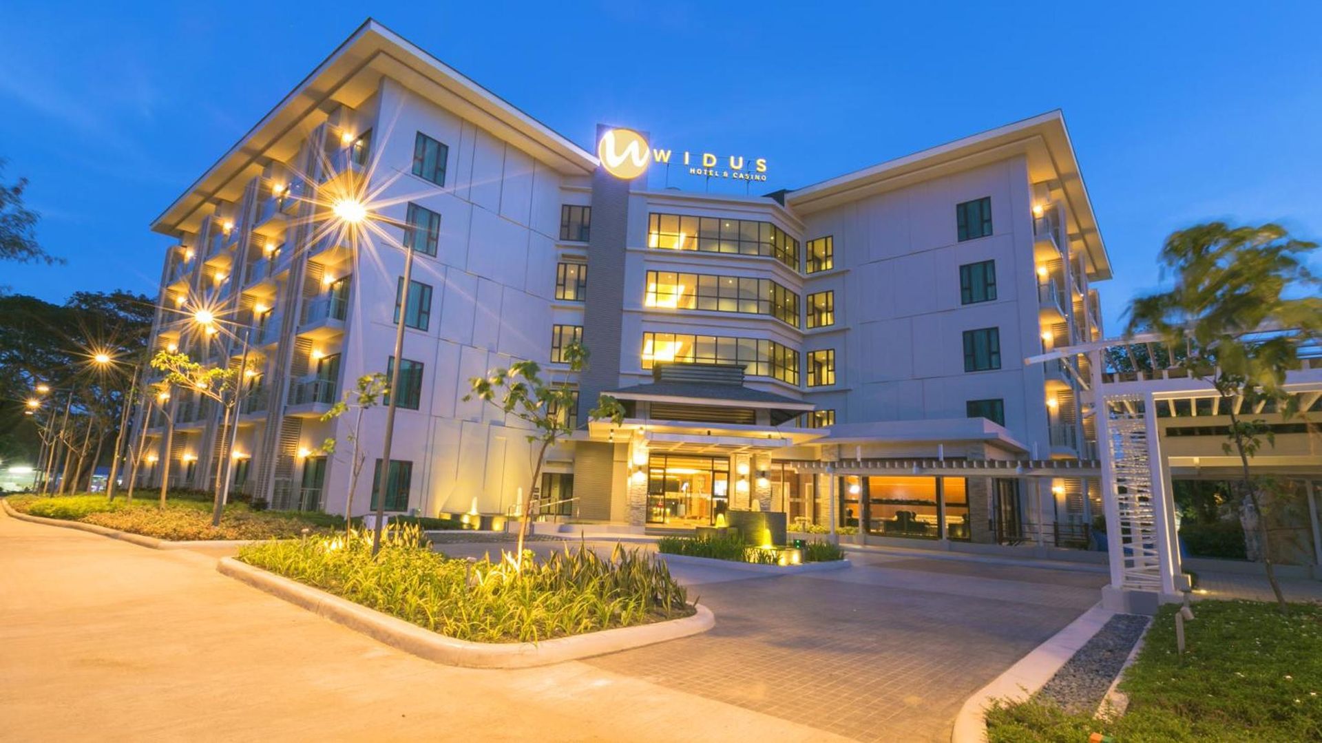 Widus Hotel Clark - One-stop Premier Leisure Destination