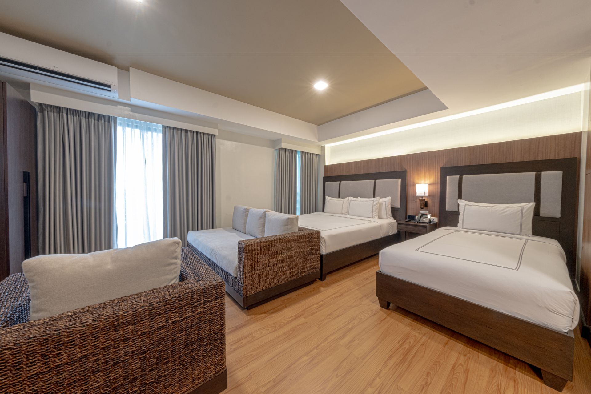 Widus Hotel Clark - One-stop Premier Leisure Destination