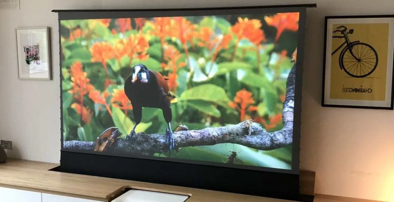 4k Projectors & Projector Screens, UK | 4k Projector Screen