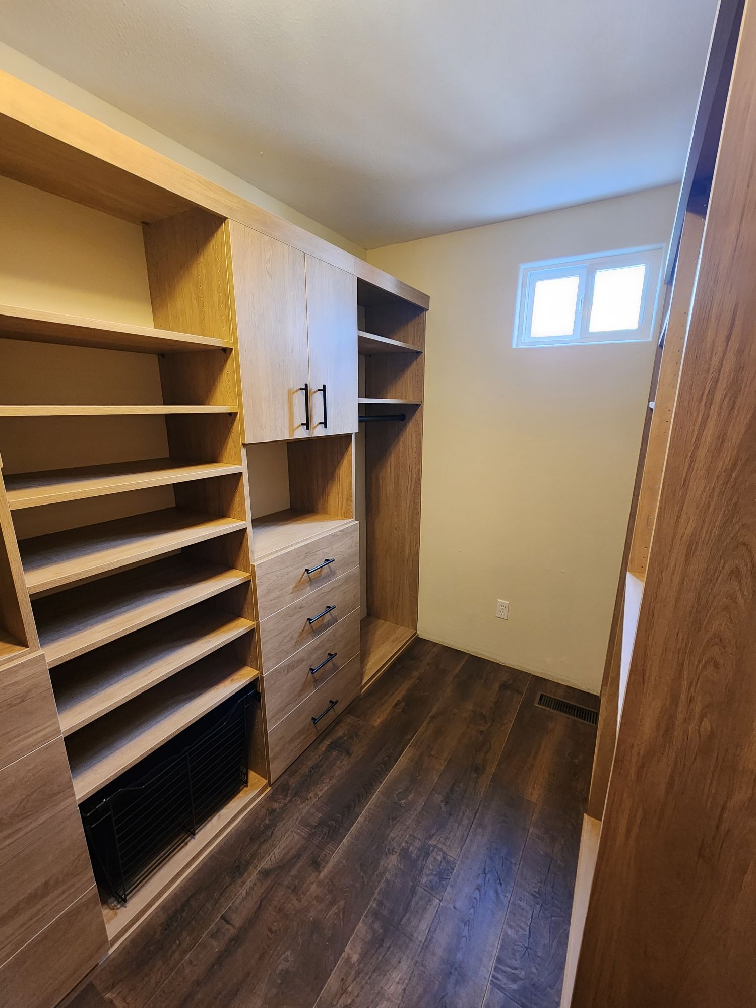 Gallery | Closet Crafters