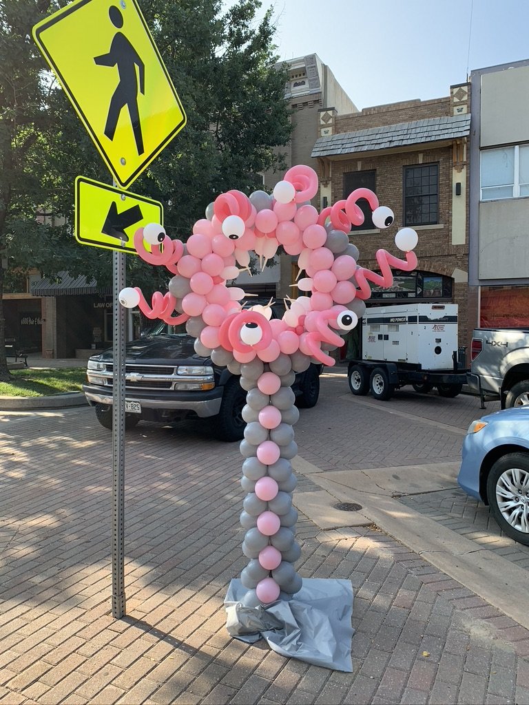 We make it magical with balloon sculptures & characters