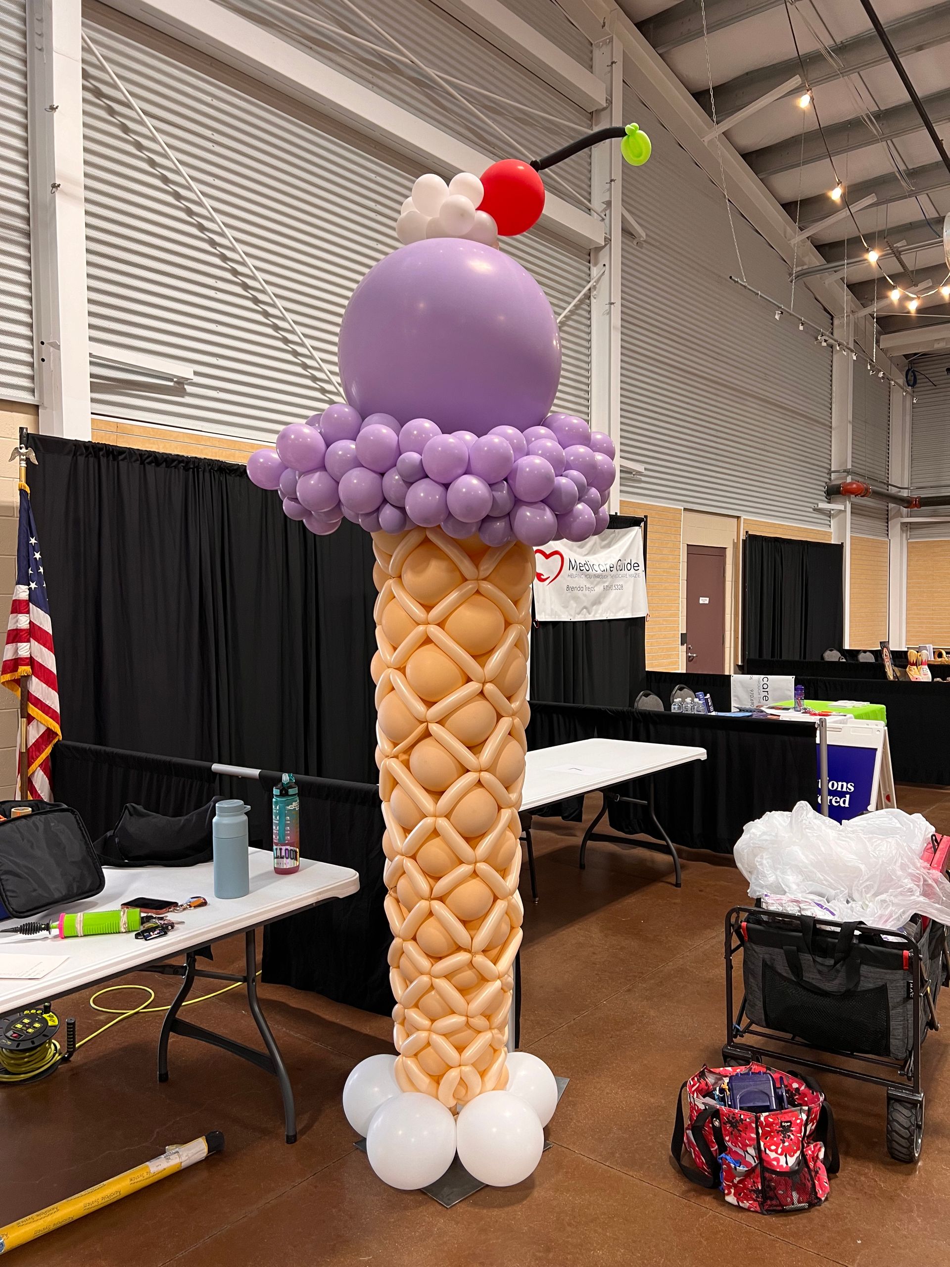 Stunning Vertical Balloon Columns