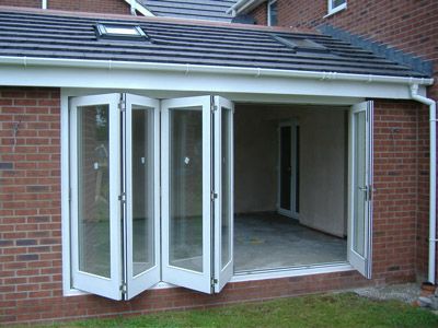 Bi-Fold Doors Tamworth | Bifolds | Bi-Fold Door Design & Installation ...