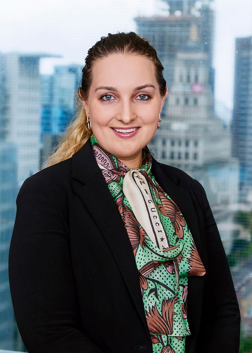 Sarah Durcikova- Associate