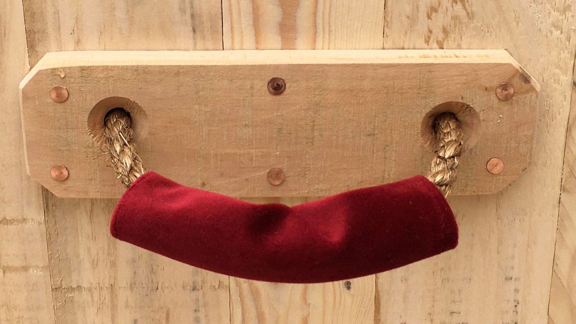 Make Eco Ecological Coffins using reclaimed & recycled wood