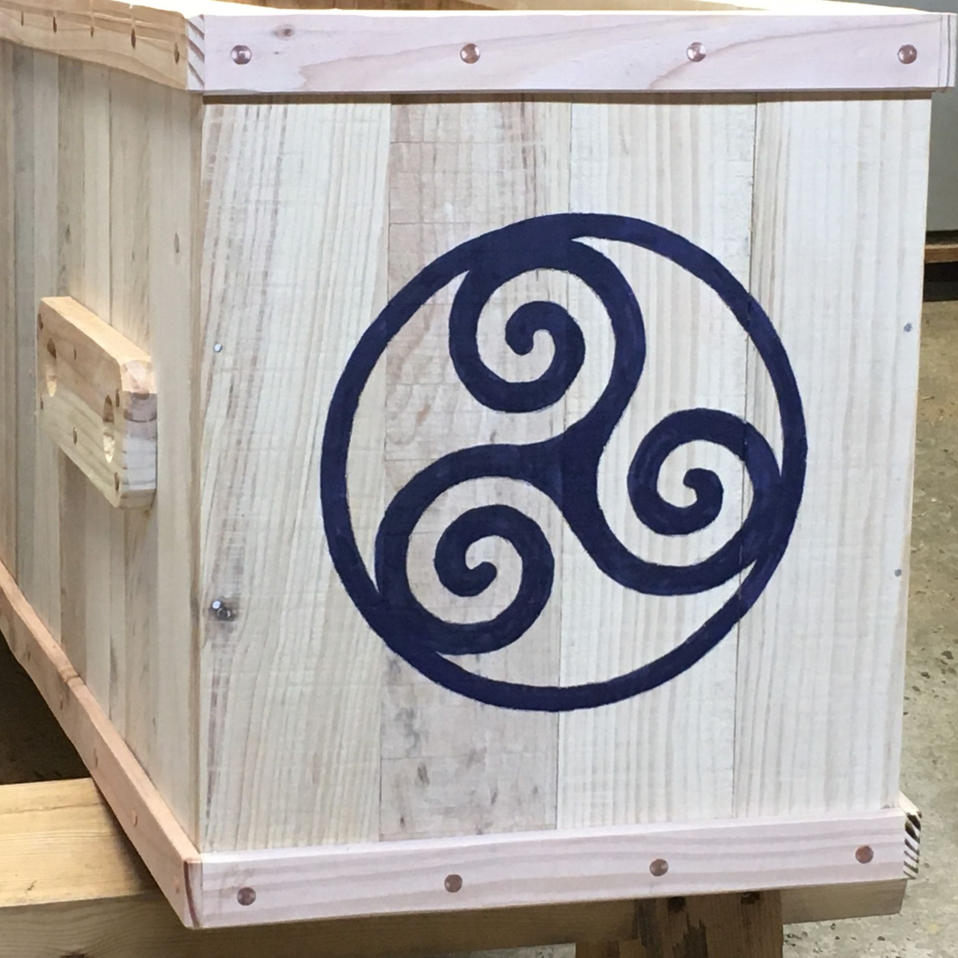 Make Eco Ecological Coffins using reclaimed & recycled wood