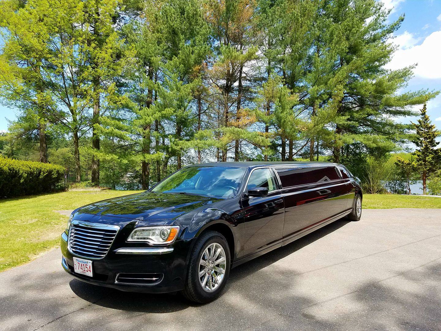 Luxury Limousine Services | First Choice Limo | Nashua NH