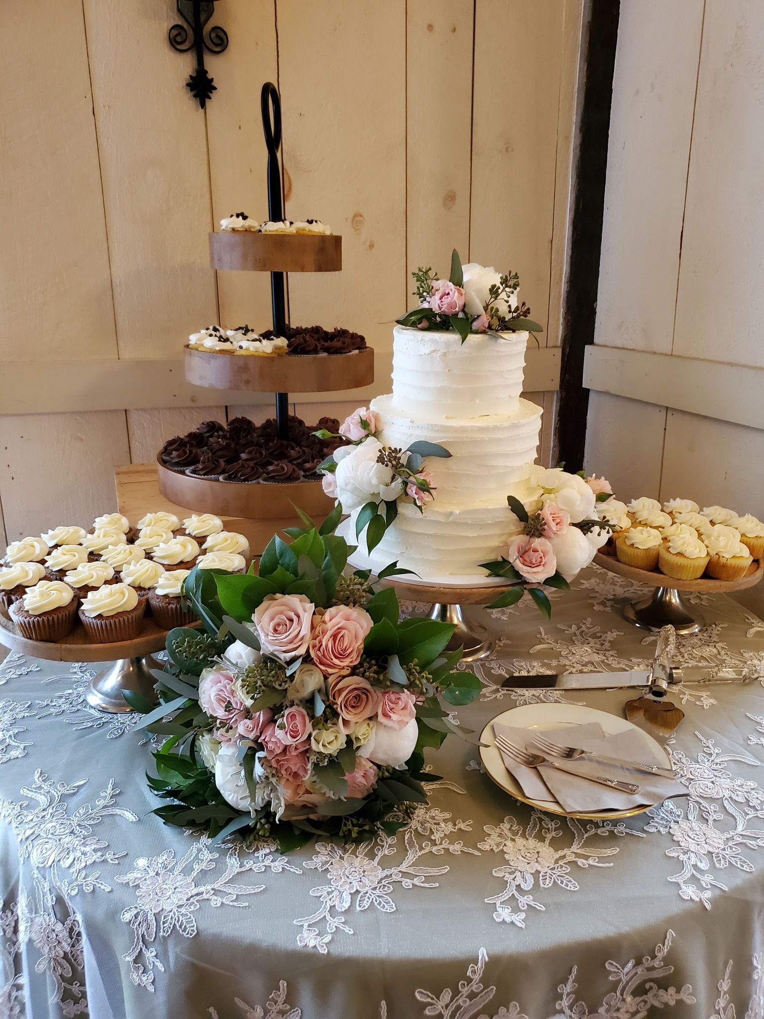 Barn Event Venue in Philadelphia, PA | The Barn At Boones Dam
