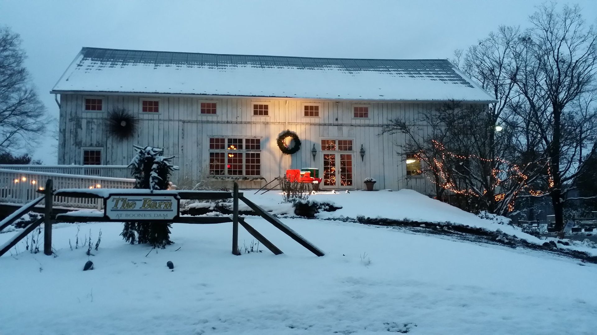 Barn Event Venue in Philadelphia, PA | The Barn At Boones Dam