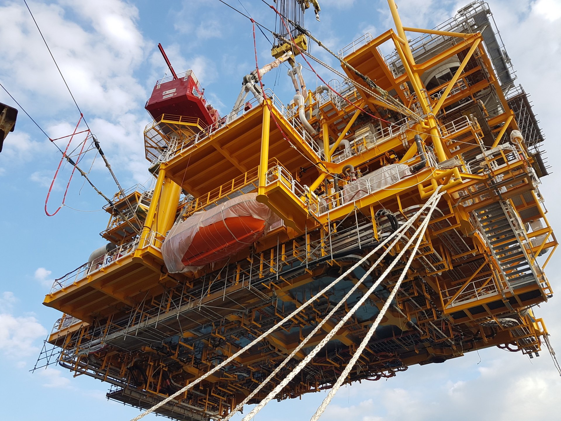 Pioneer Slings - advanced lifting technology for sling makers