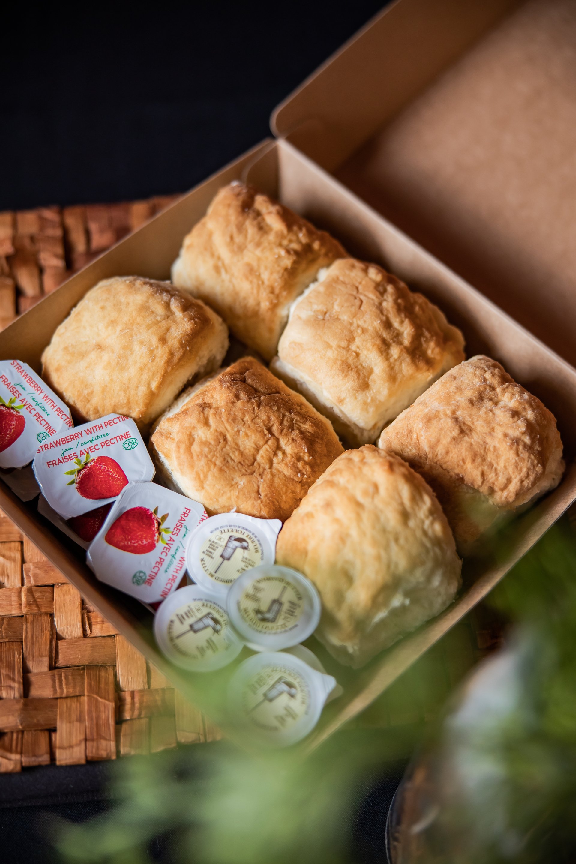 Salmon n' Bannock YVR On The Fly