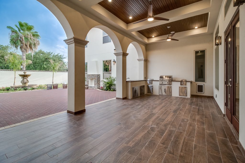 Custom designs portfolio & design ideas | Brito Construction