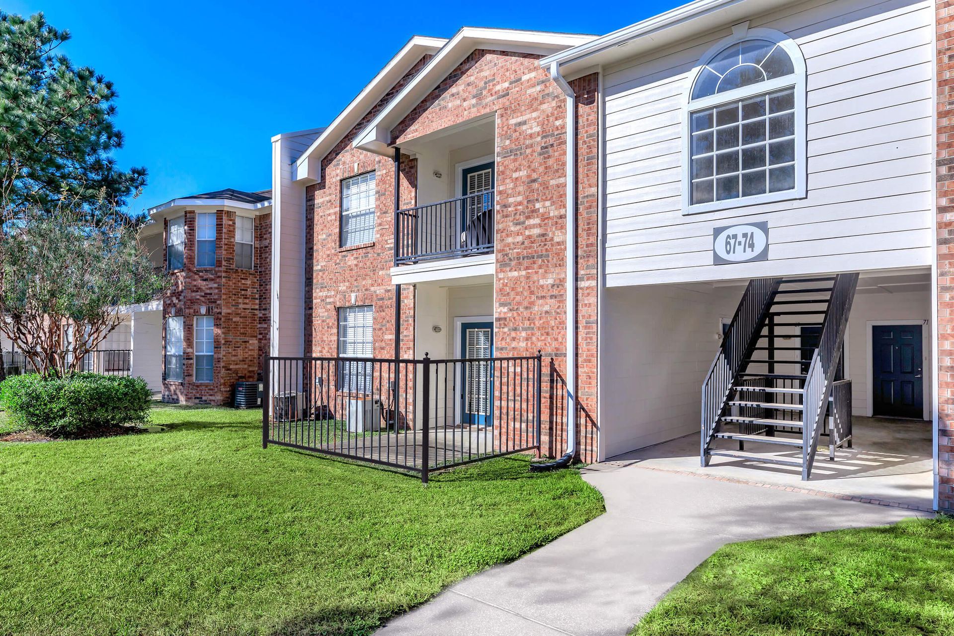 The Pointe | Townhomes & Apartments for Rent in Beaumont, TX
