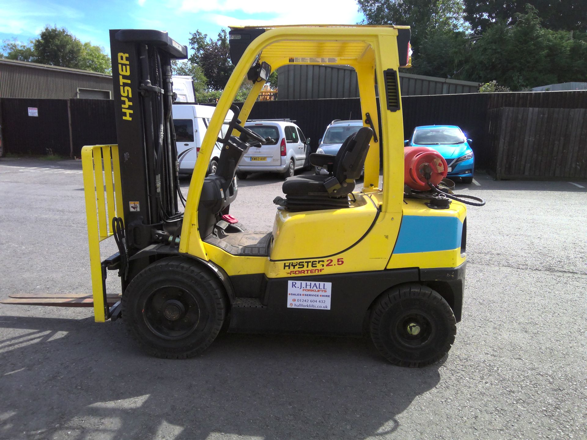Hyster 2.5 FT Gas Forklift