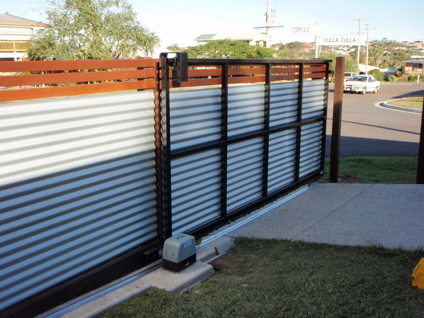 Sliding Gates | Oceans Fencing
