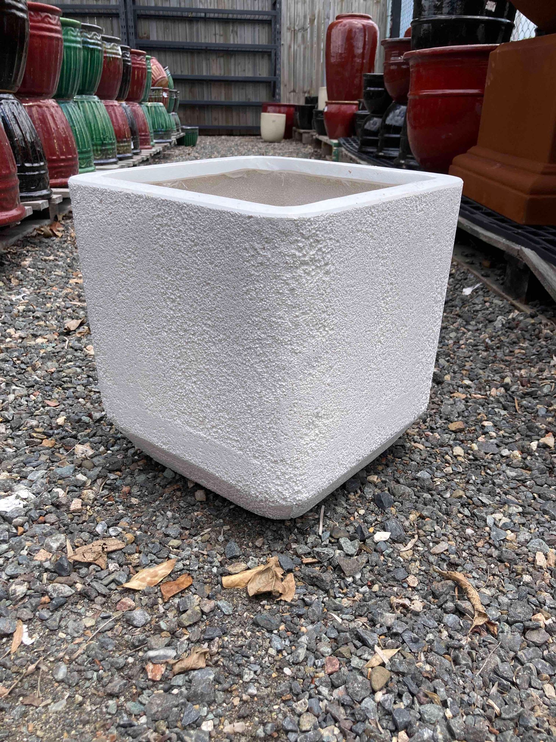 Pots Statues and Birdbaths - Timbaranursery.com.au