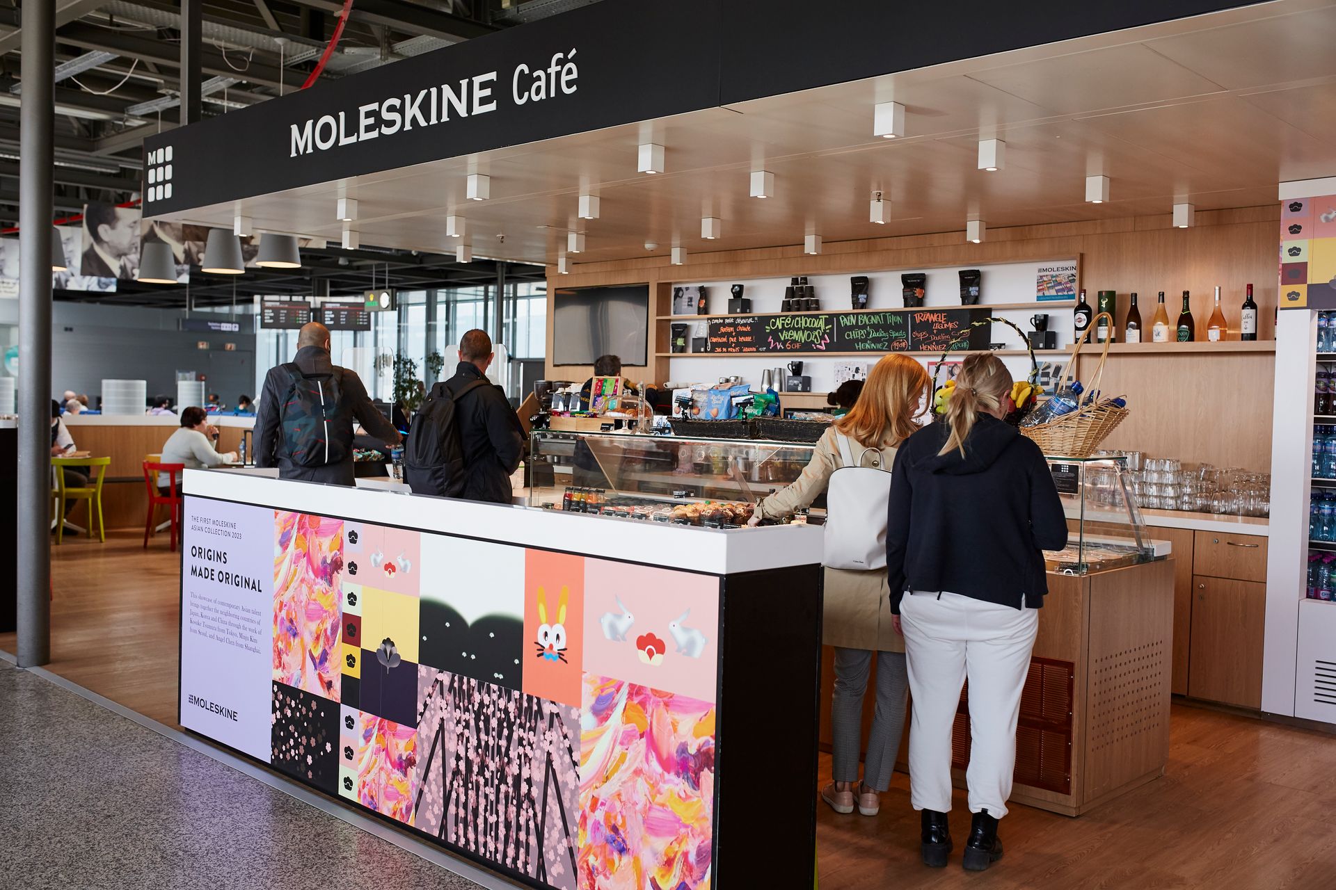 CHAP ⬪ Moleskine Café Geneva Airport ⬪ Coffee & Stationery