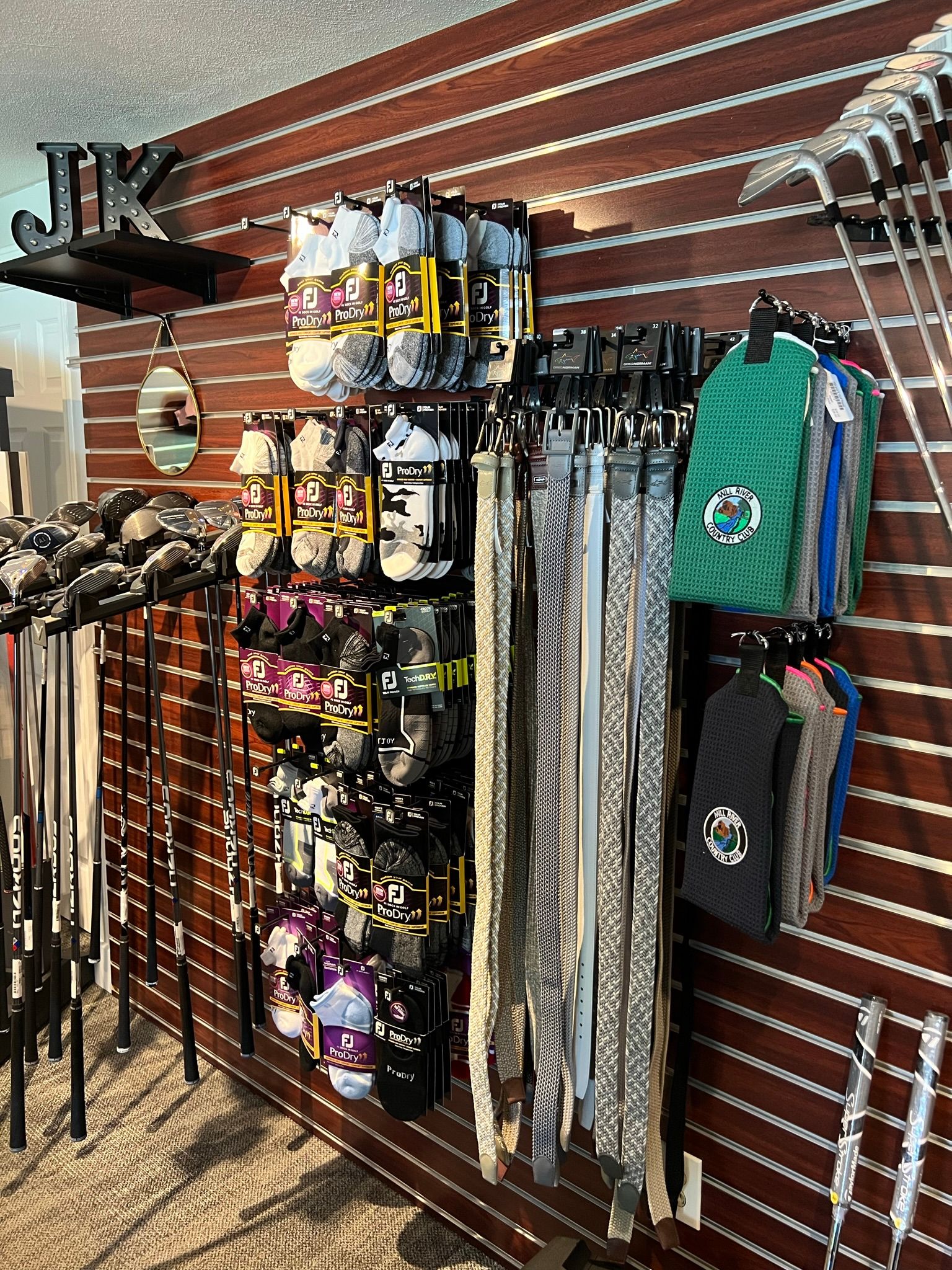 Mill River Country Club | Pro Shop