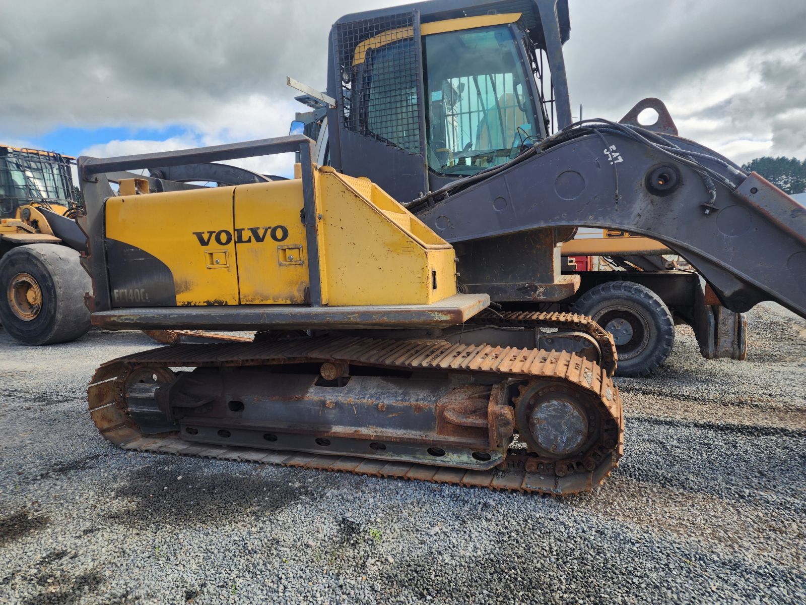 VOLVO EC140C
