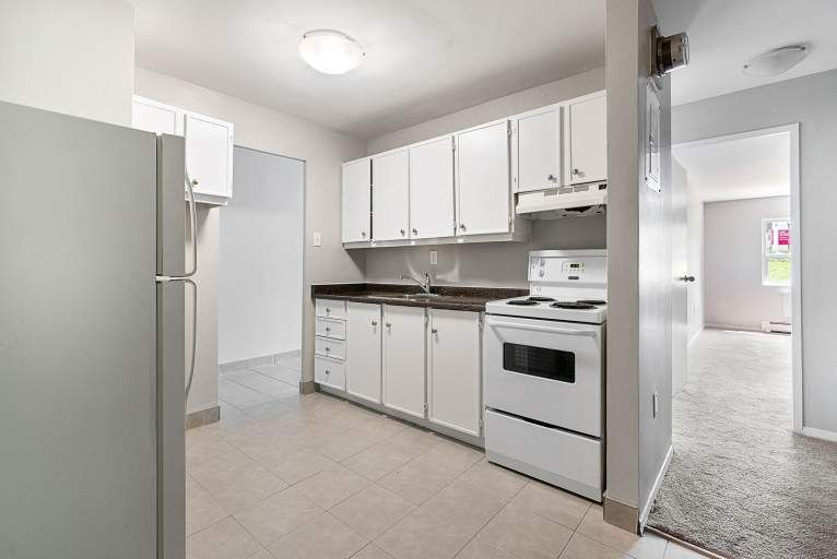 Suites | Bachelor, 1 and 2-bedroom Suites