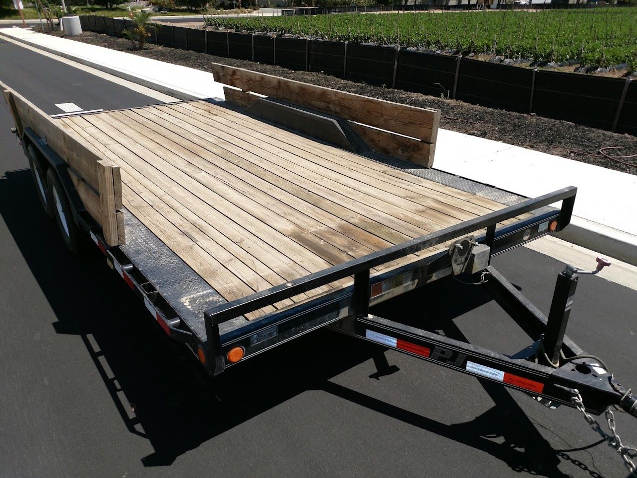 Flatbed Trailer Rentals | Lake Forest, CA | Speedy Trailers