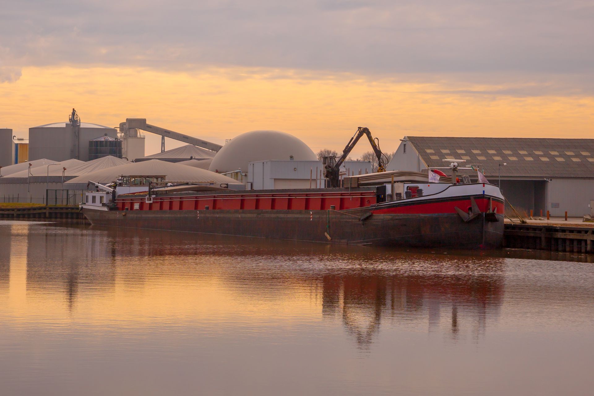 Vessel Maintenance Services | Barge Cleaning Experts