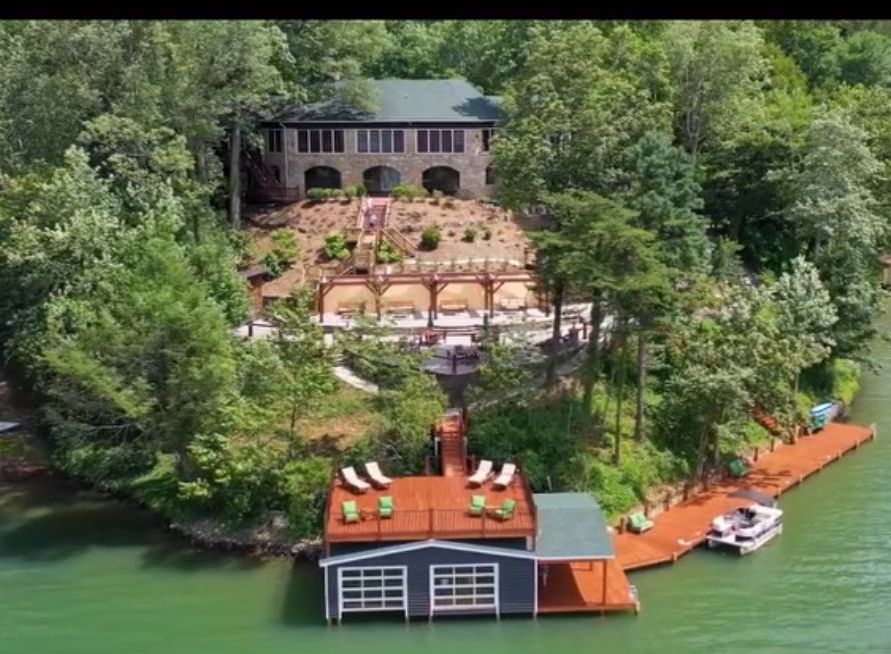 The Lodge on Lake Lure | Lake Lure, North Carolina