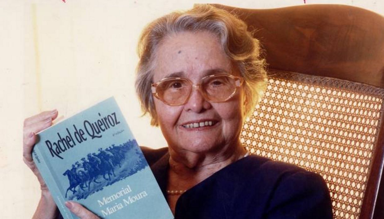 Rachel de Queiroz: a voz feminina na literatura brasileira