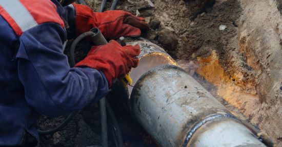 Check for these red flags that indicate a broken sewer line