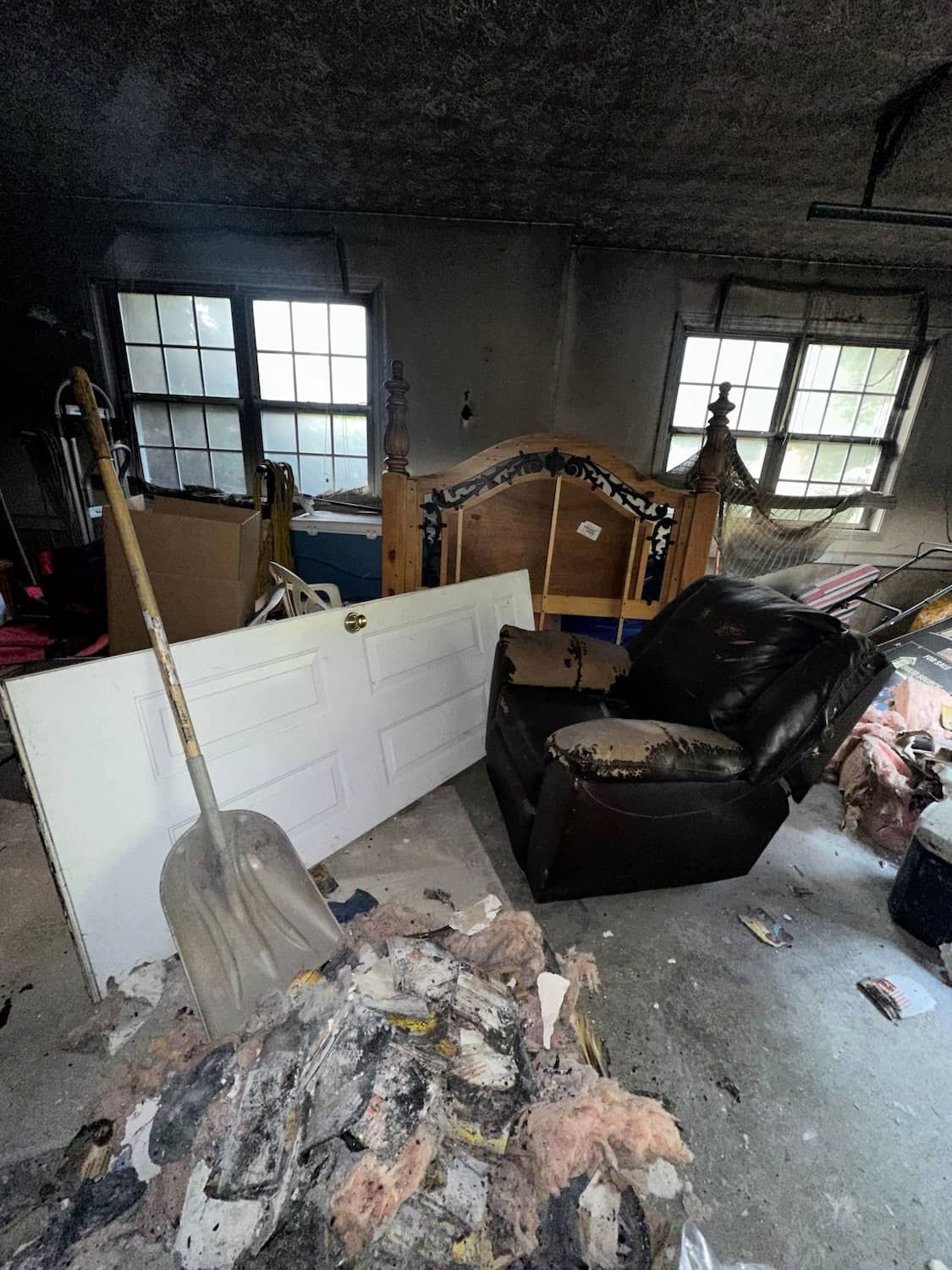Fire Structure Cleanup for Soot-Covered Runners, Ceilings, and Drywalls ...