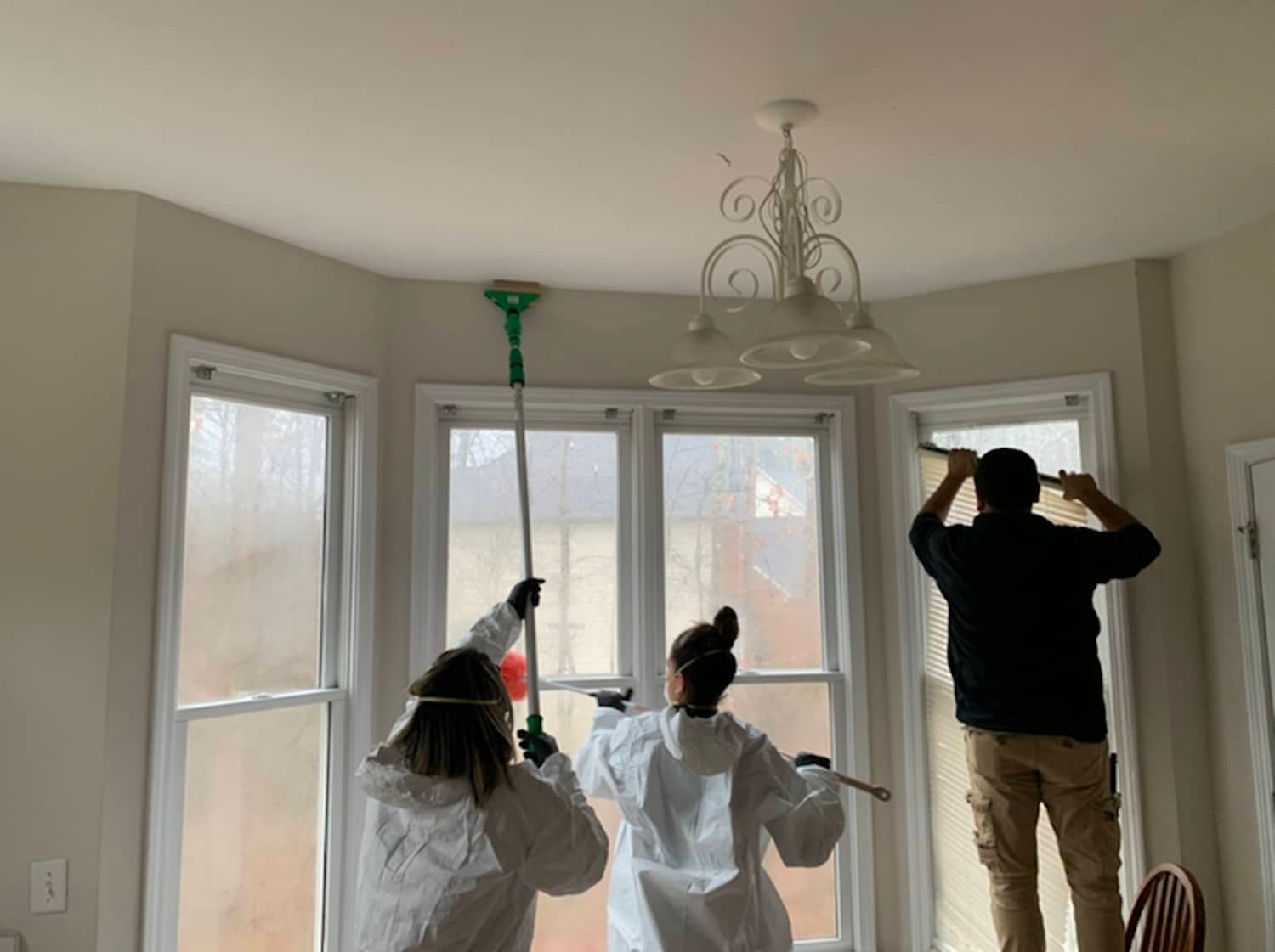 Fire Structure Cleanup for Soot-Covered Runners, Ceilings, and Drywalls ...