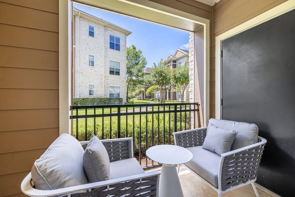 Photos of Marquis at The Woodlands | Apartments in Spring, TX