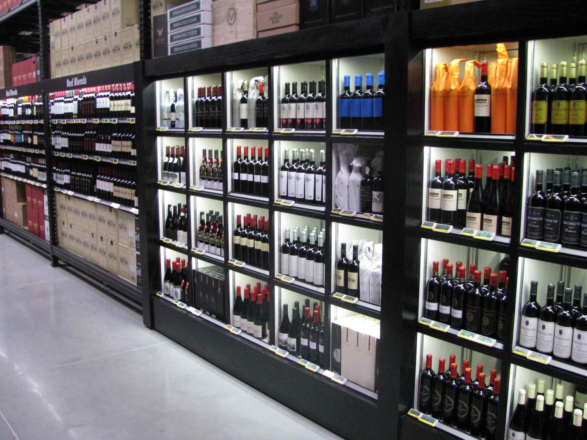 Wooden Shopfitting | Leading Supplier of Fixture