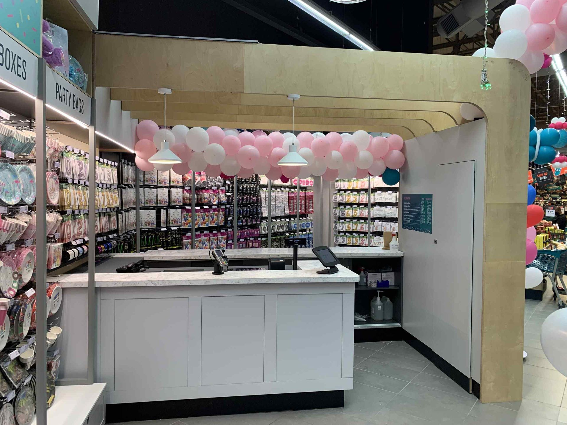 Wooden Shopfitting | Leading Supplier of Fixture