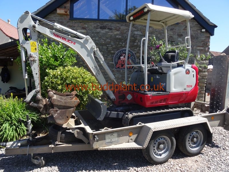 TAKEUCHI TB217R MINI DIGGER
