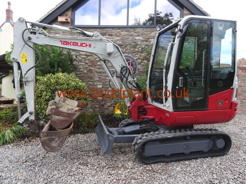 TAKEUCHI TB216 MINI DIGGER