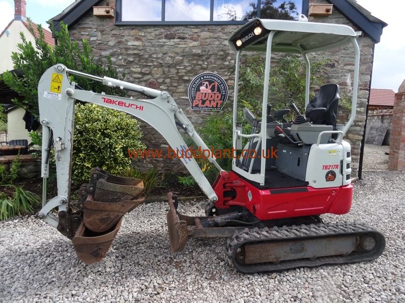 TAKEUCHI TB216 MINI DIGGER