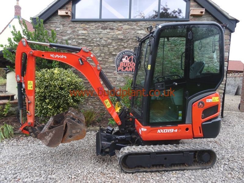 TAKEUCHI TB216 MINI DIGGER