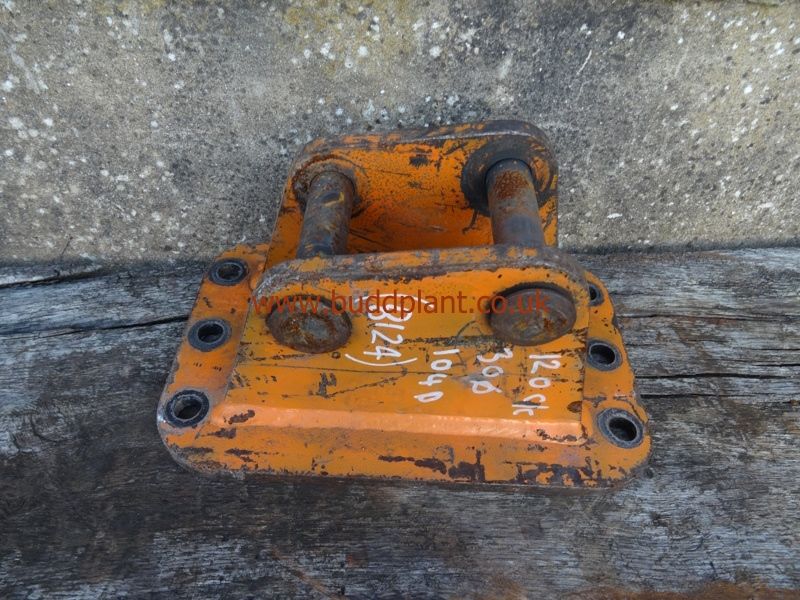 HITACH ZX17U/ZX18U BREAKER TOP BRACKET