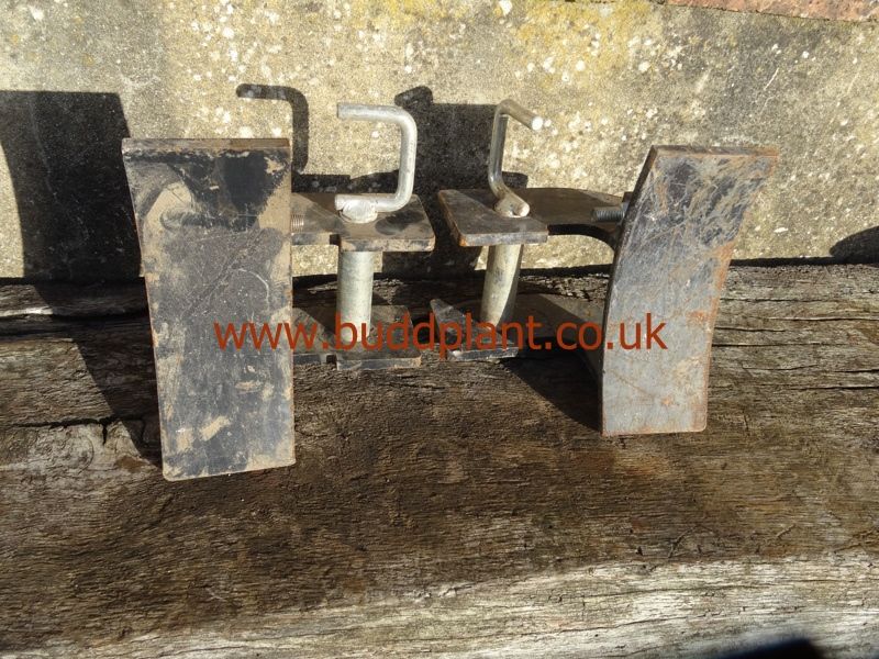 MINI DIGGER THUMB GRAB