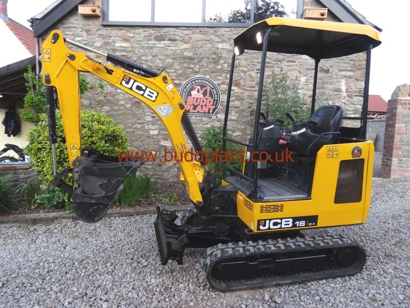 TAKEUCHI TB216 MINI DIGGER